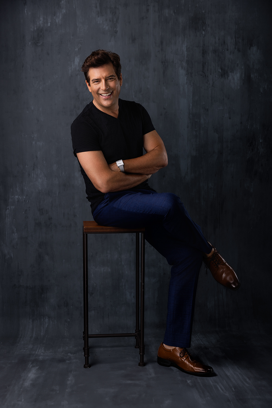 Professional Performing Host, Singer, & Model - Jeremy James